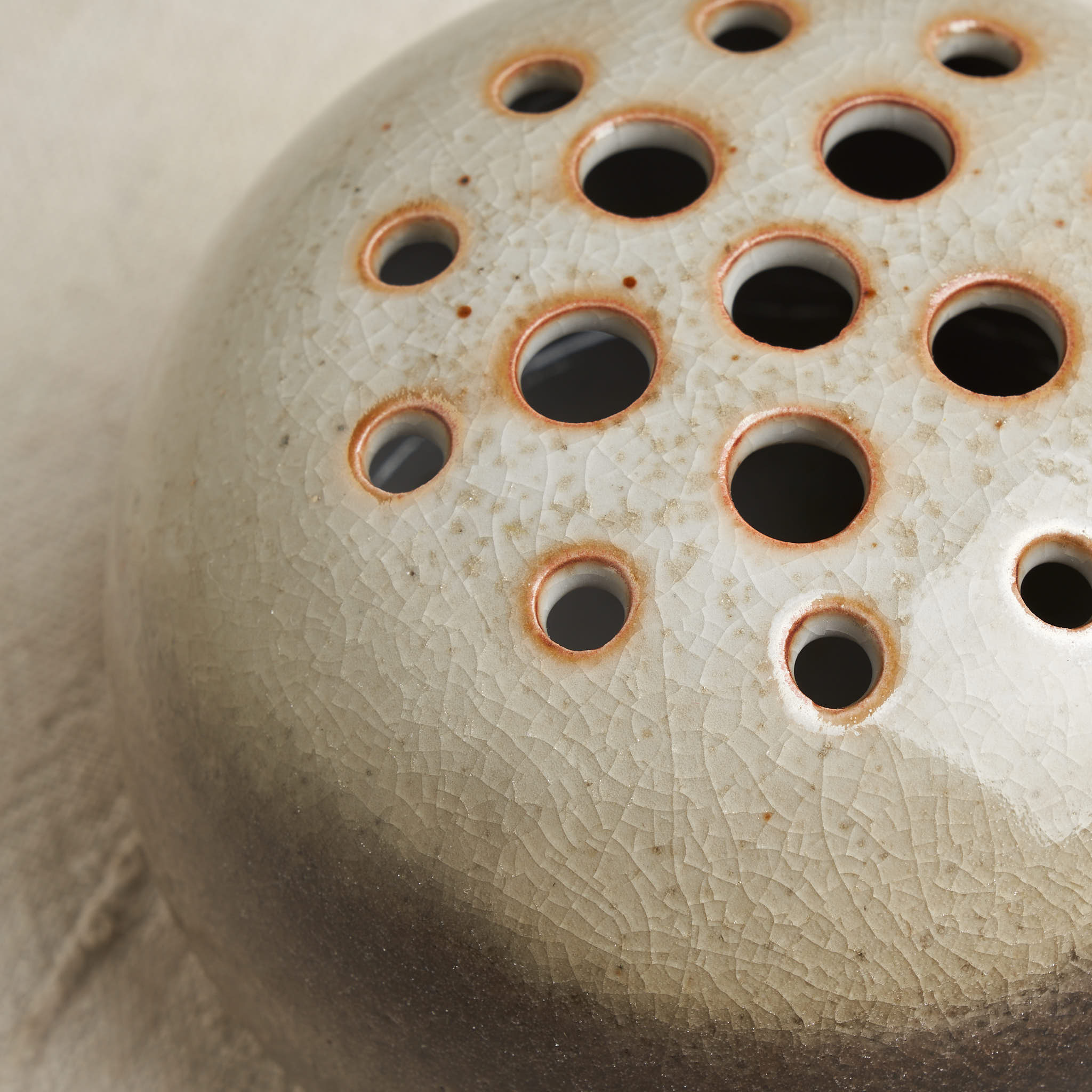 Frog Vase, Smoke | Bob Dinetz Pottery | Made in California – Housework