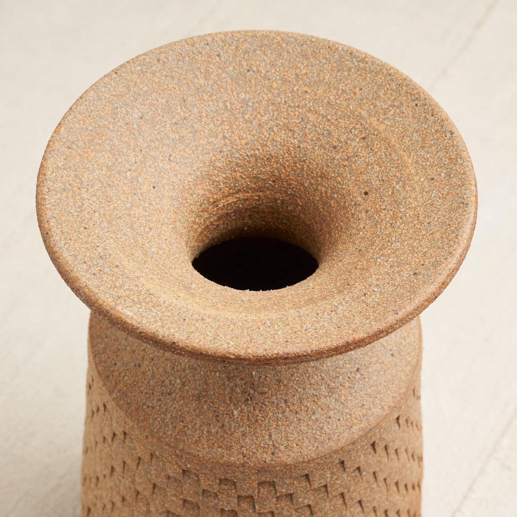 BD Pottery | Minimalist Designer Ceramics at Housework